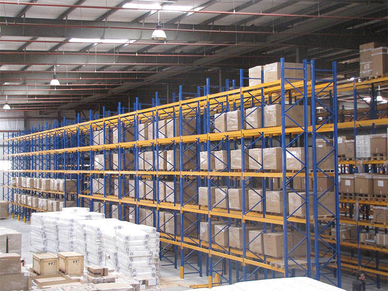 Warehouse Storage Solution | HEDA Shelves